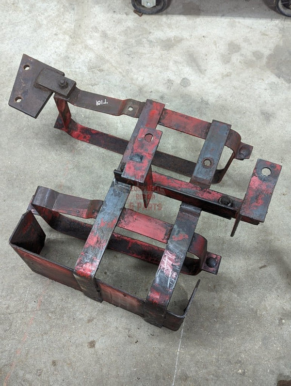 Used Auxiliary Tank Support for IH Tractors - 104282C1, Fits 786 ...